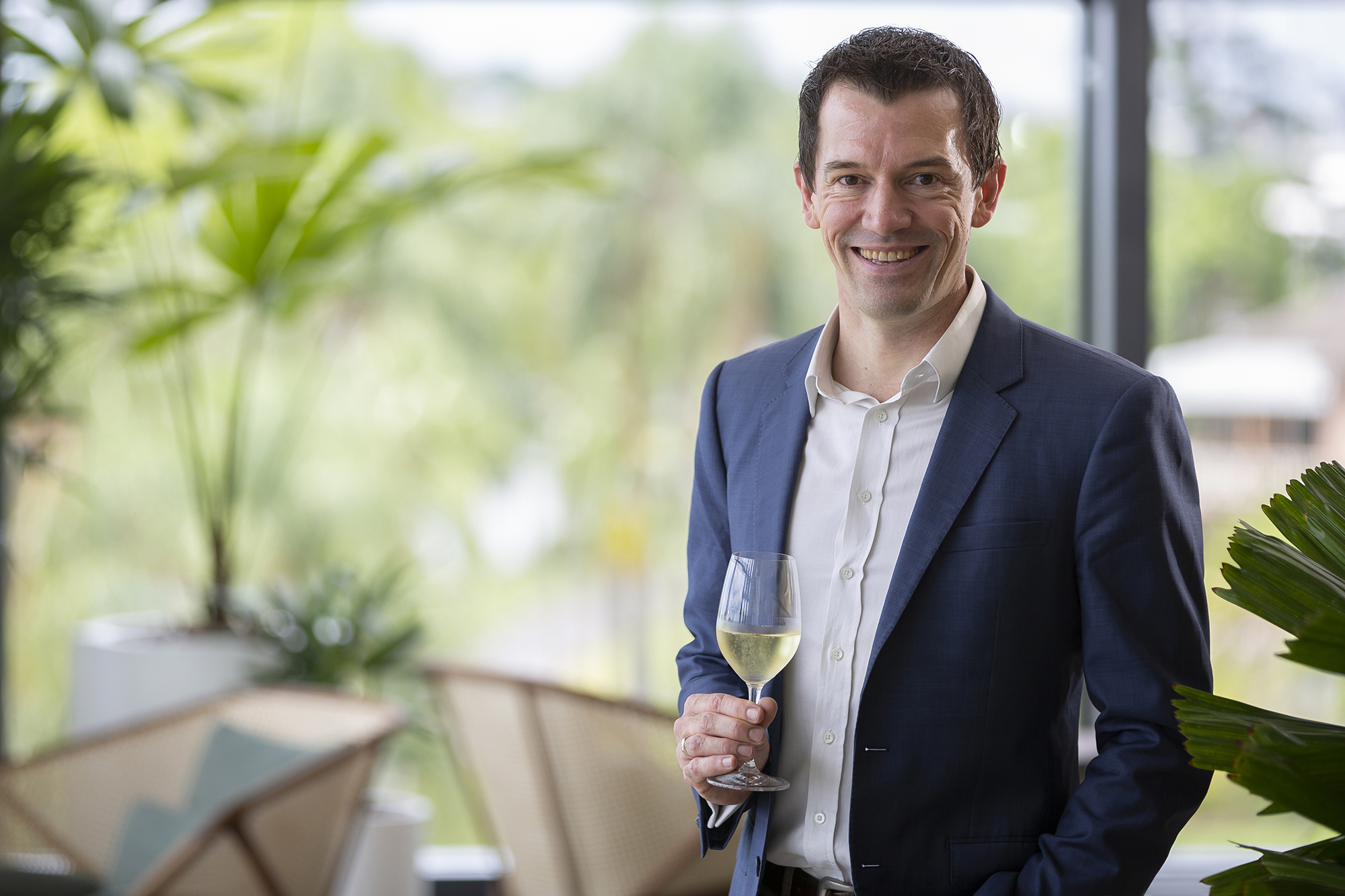 About Tyson Stelzer - The Champagne Guide
